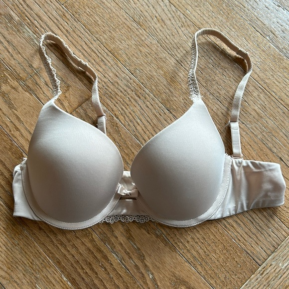 Maidenform | Intimates & Sleepwear | Womens Bra Size 34a | Poshmark